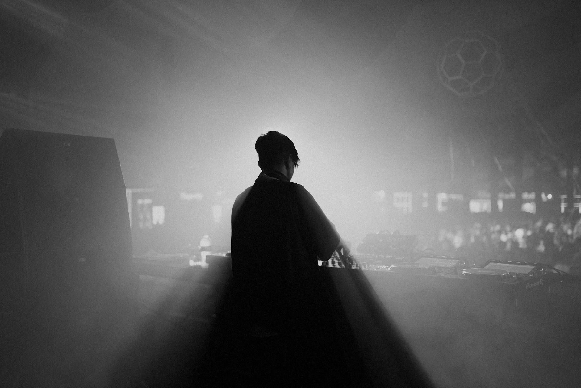 How to Create a Song with AI: Step-by-Step Tutorial